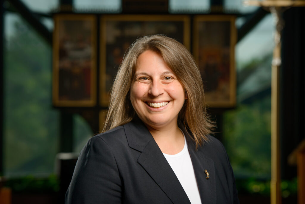 Faith'n'Family - Missionary Story: Deaconess Kim Bueltmann - KFUO Radio